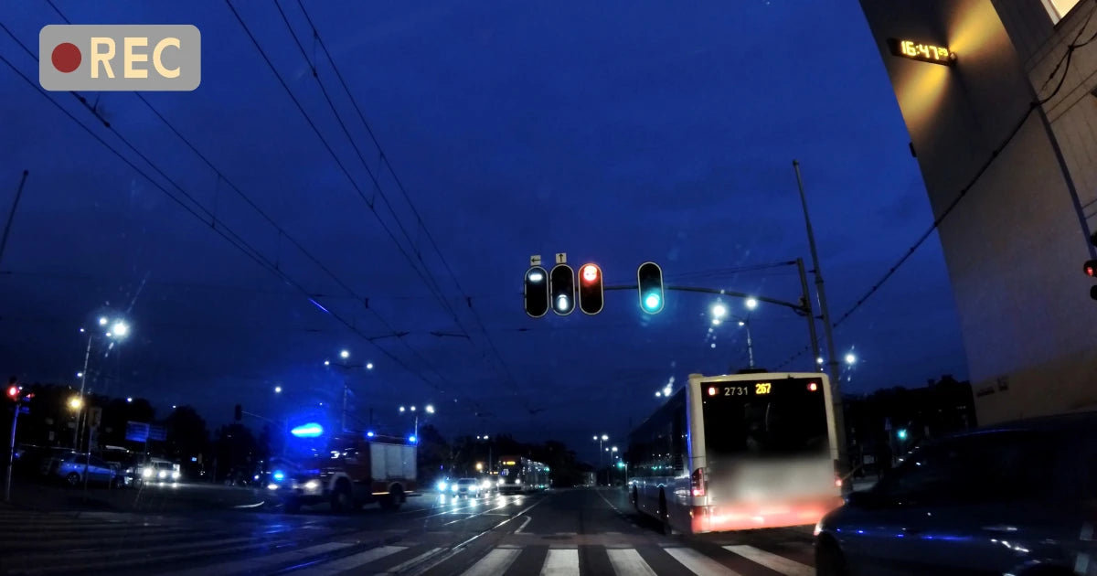 Night Vision Dash Cams: Why They're Worth the Investment | CAMSTORE India